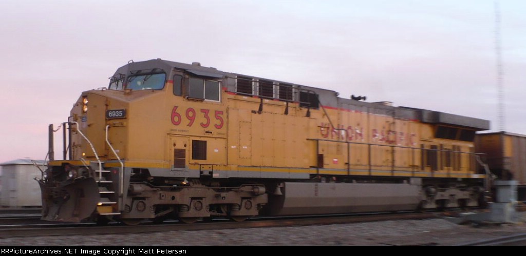 UP 6935